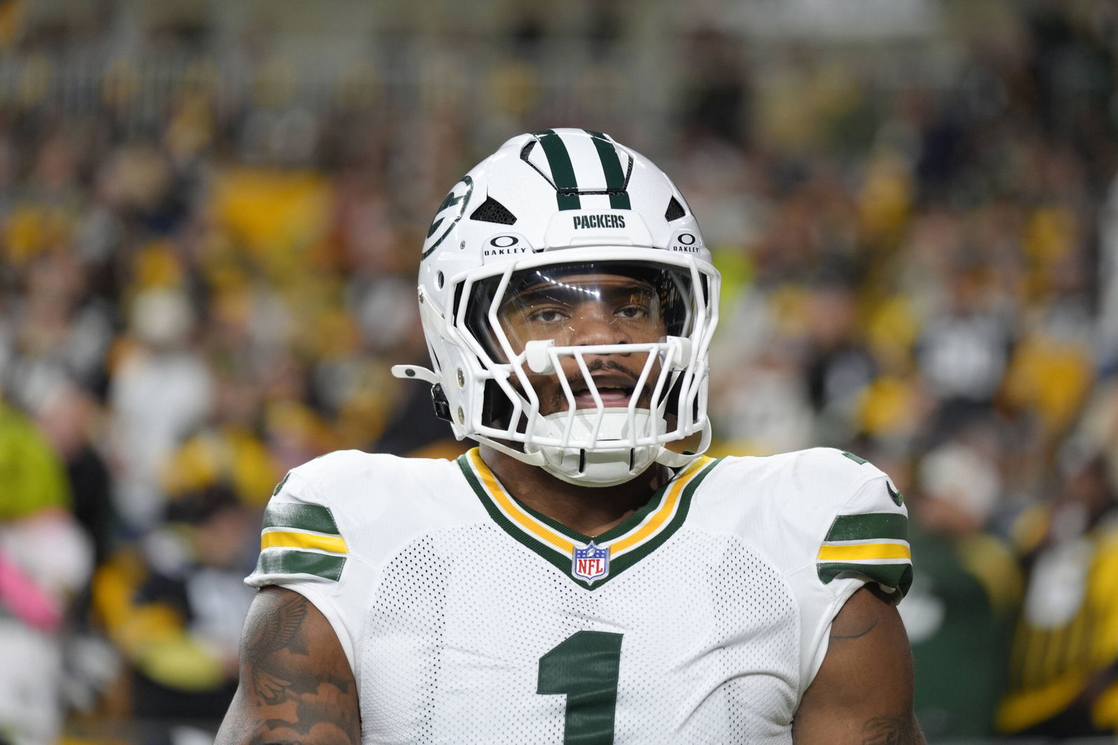 "Losing Fans": Cowboys Legend Urges Dallas to Maximize Micah Parsons ...